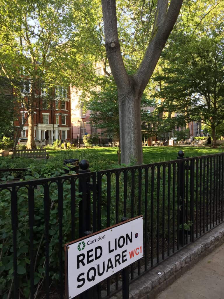 Red Lion Square – post-battle blues – Camden Guides